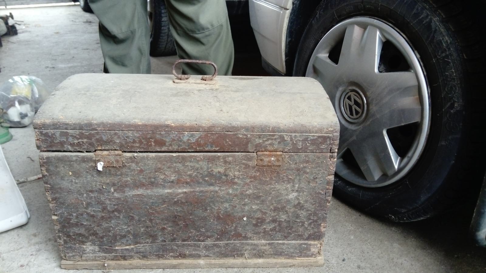 Stari drveni sanduk...