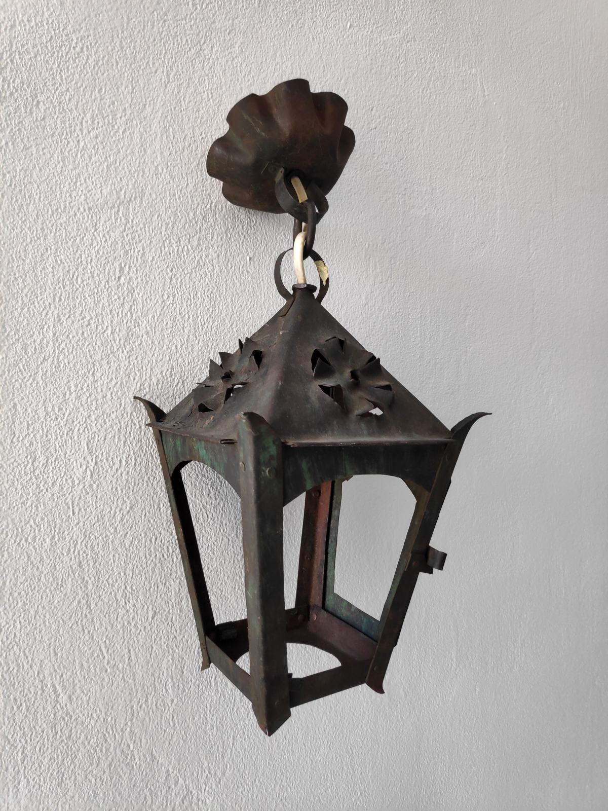 Stari fenjer (laterna - lampaš) za etno kuću