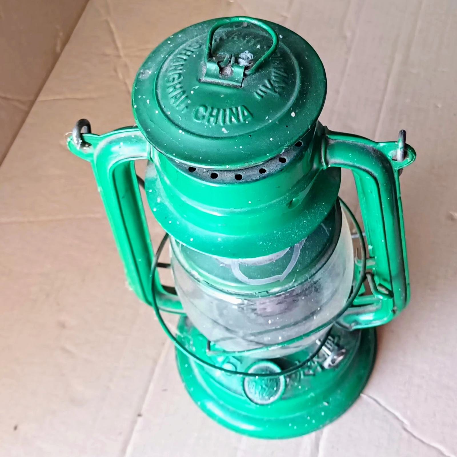 Stari fenjer zeleni veliki