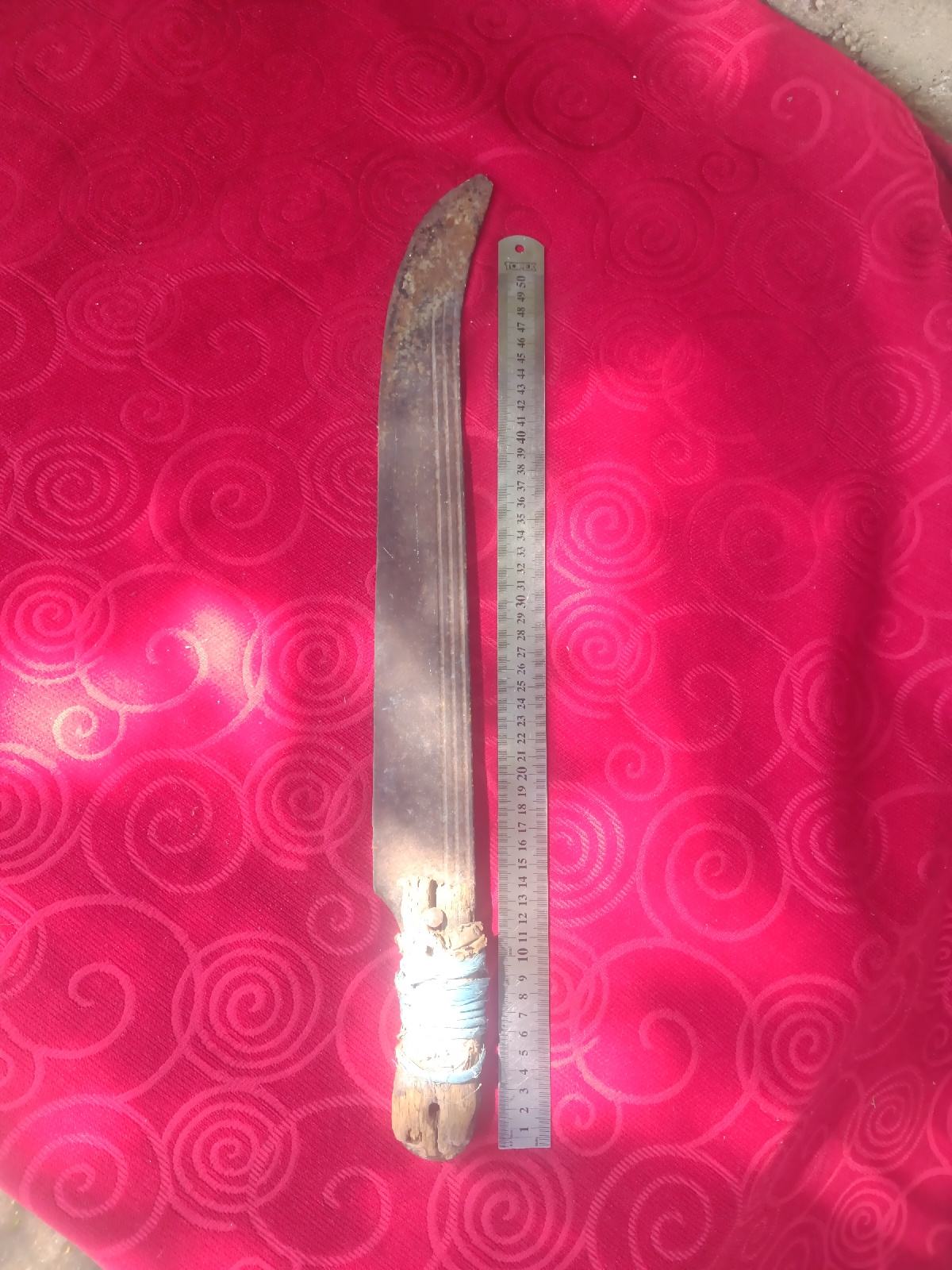 stari mač/ bajoneta/sablja