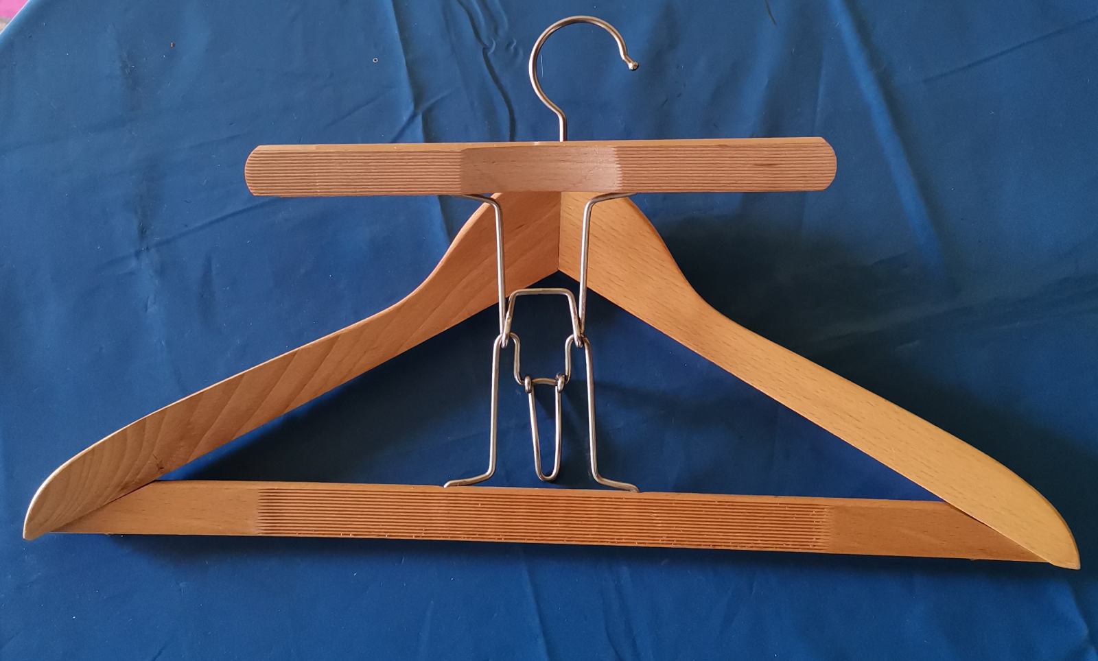 STARI OFINGER ZA ODJEĆU