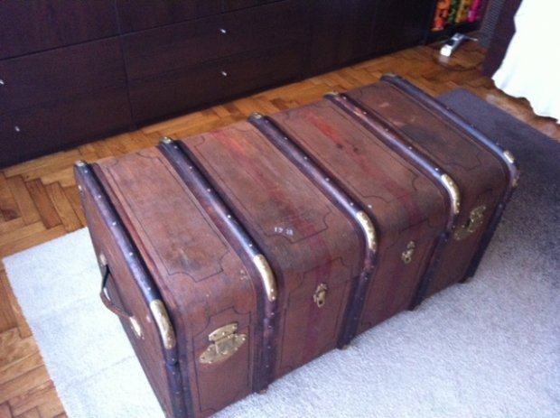 stari drveni sanduk, škrinja