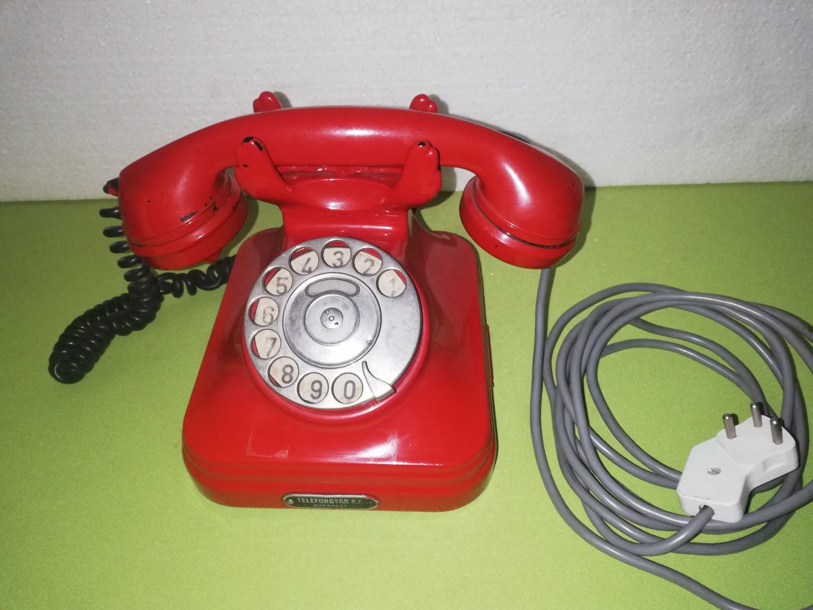 STARI TELEFON