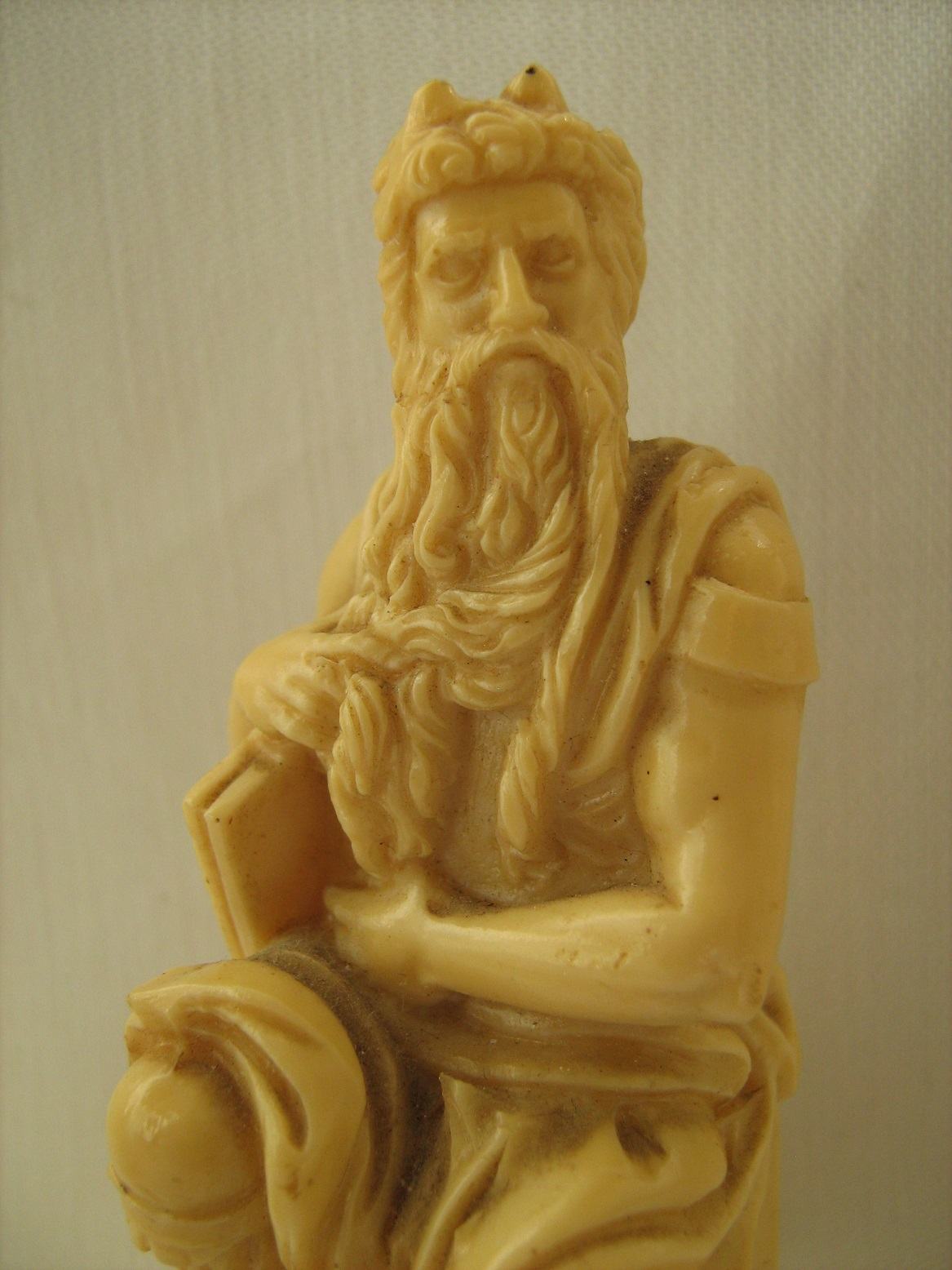 Stara skulptura kipić MOJSIJA figura