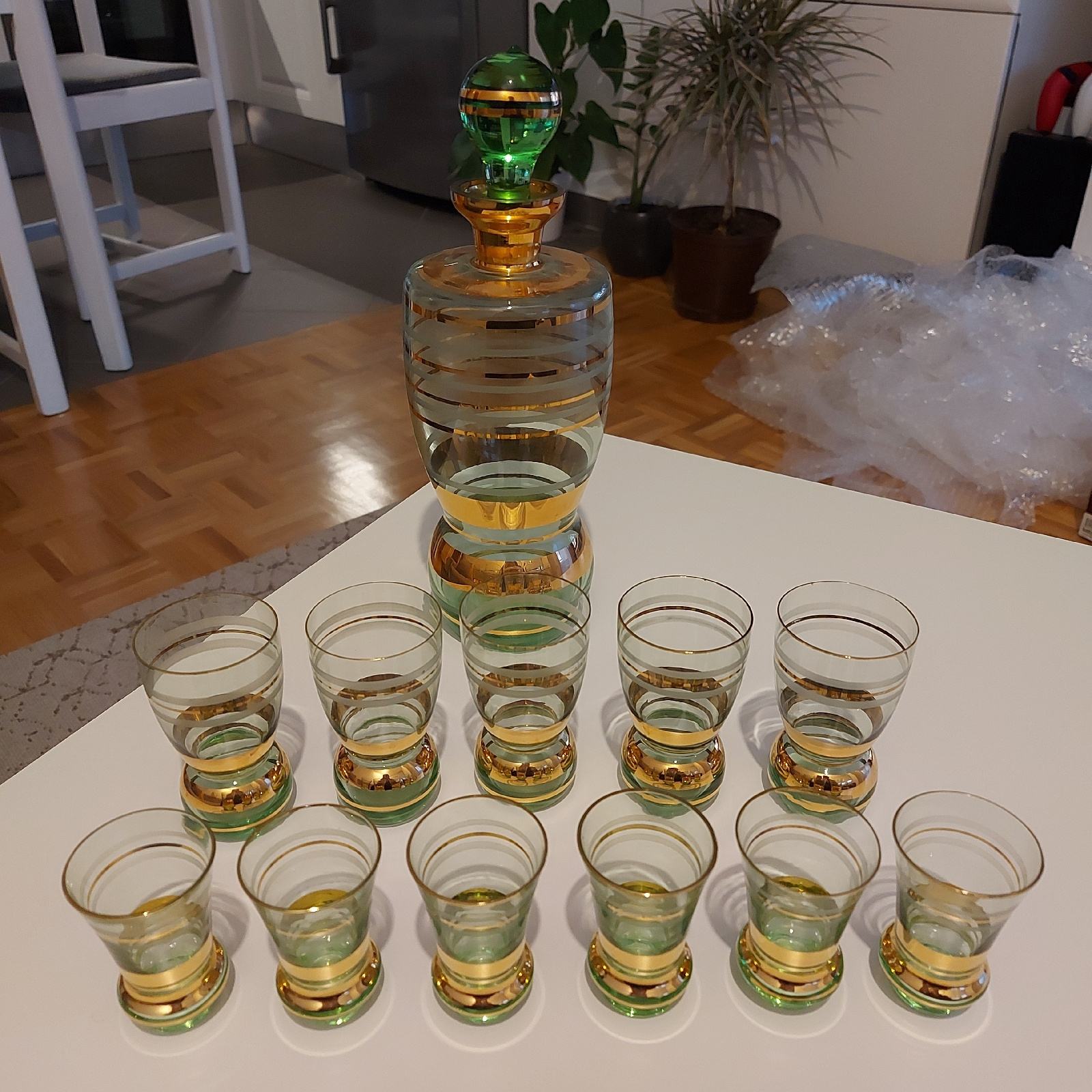 Starinski stakleni set za rakiju