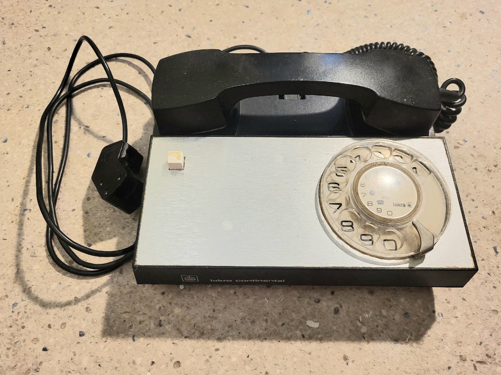 Telefon retro