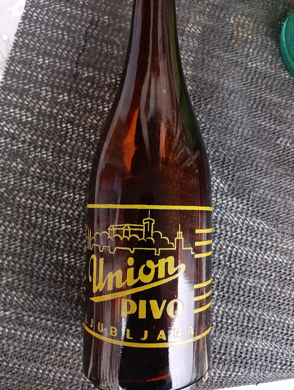 Union pivo, stara staklena boca