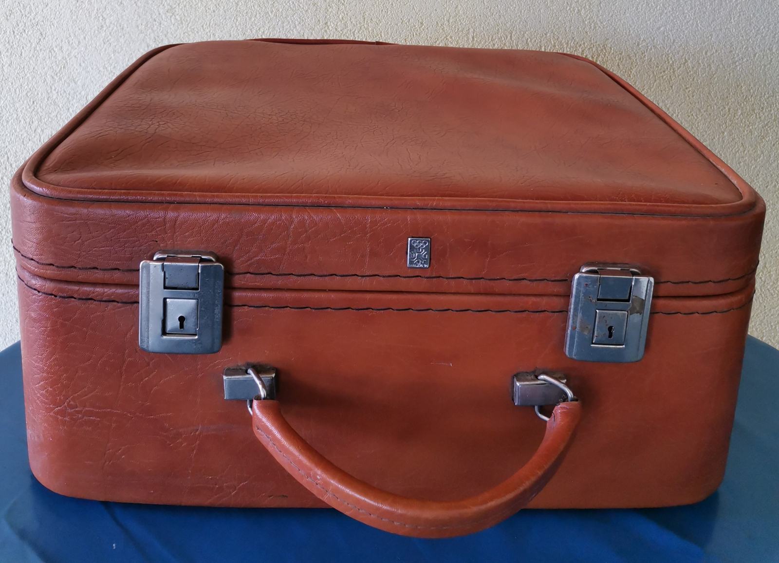 VINTAGE PUTNI KOFER ZOI SARAJEVO 1984-.SUPER SAČUVANO STANJE