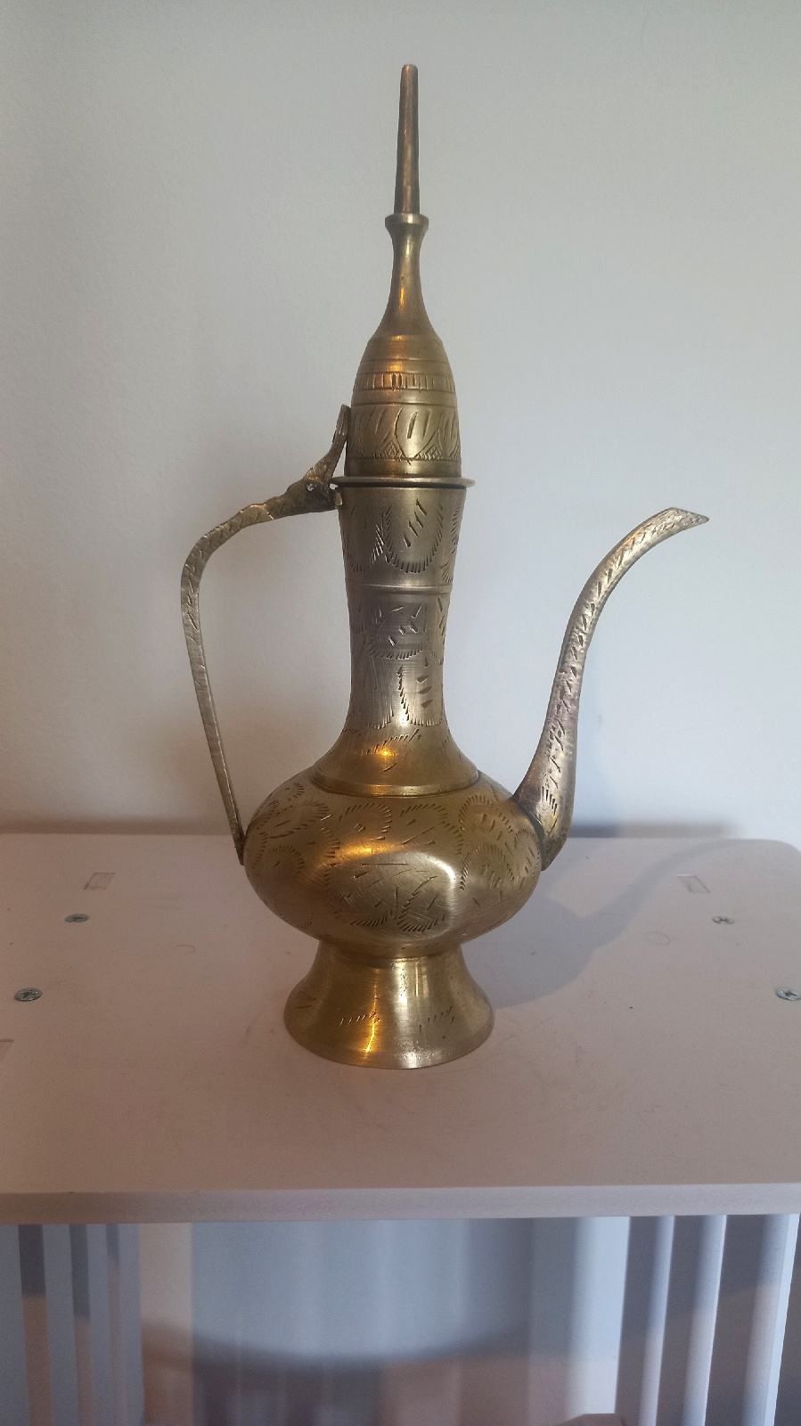 Vrč od mesinga 22 cm