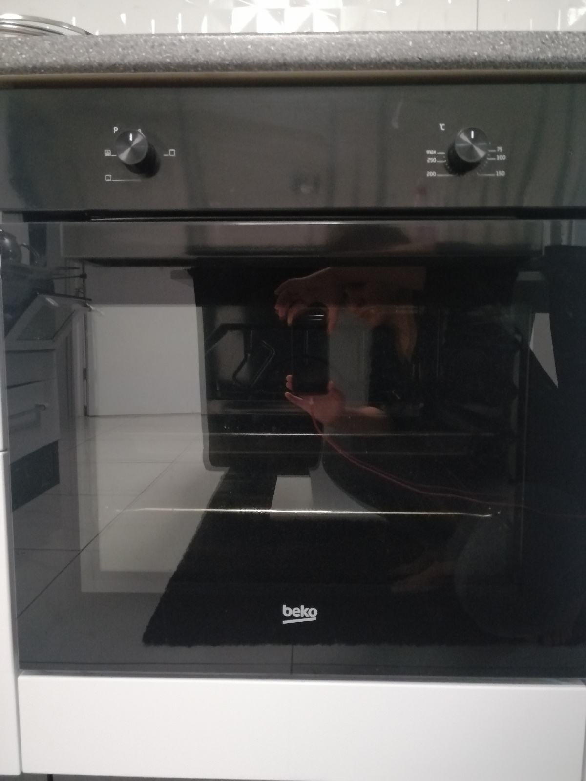 beko ugradbena pecnica