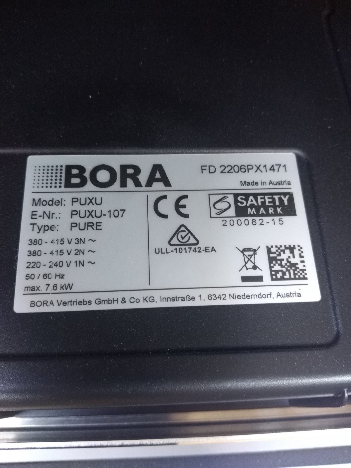 Bora ploča za kuhanje i napa u jednom