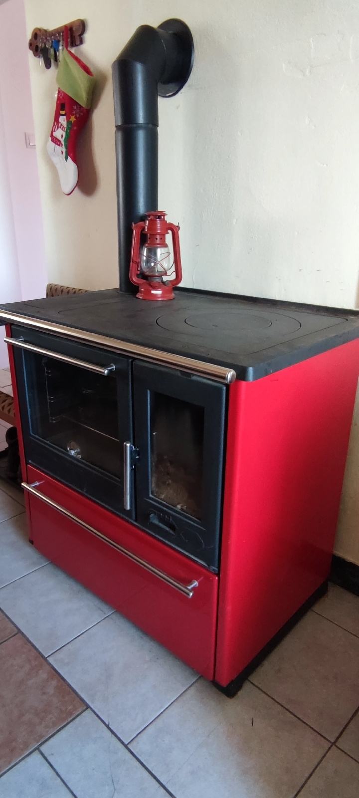 PLAMEN 850 - Crveni retro štednjak