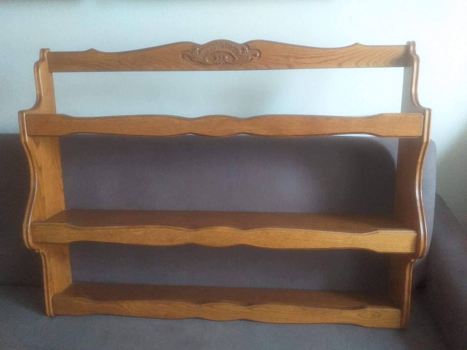Prodajem ukrasnu zidnu policu - hrast