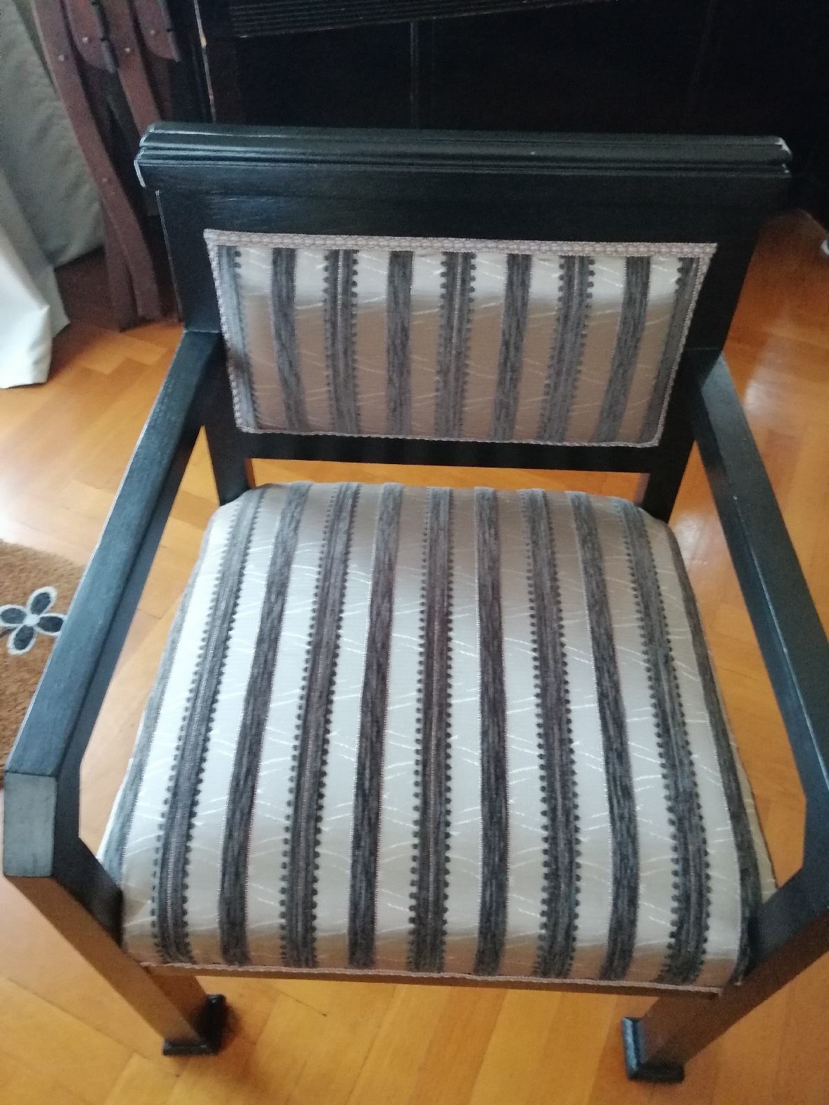 Stilska stolica /polufotelja, secesija