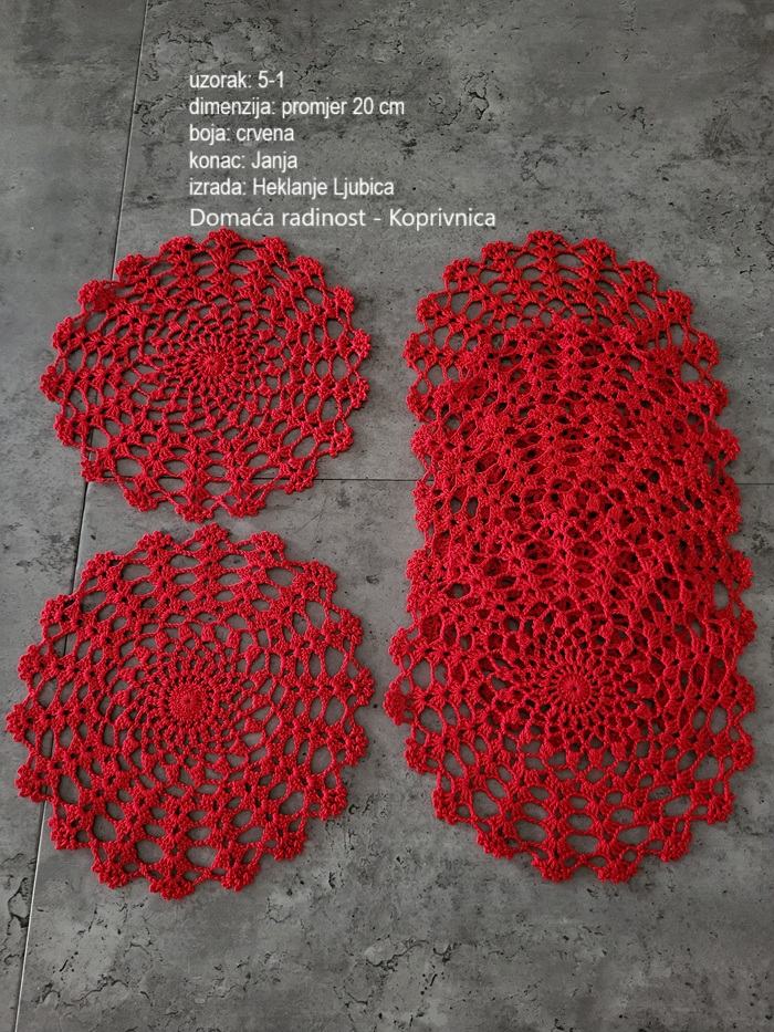 Heklani tabletić - crvena boja