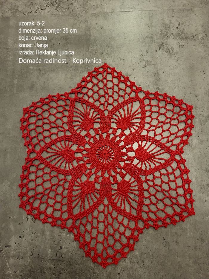 Heklani tabletić - crvena boja