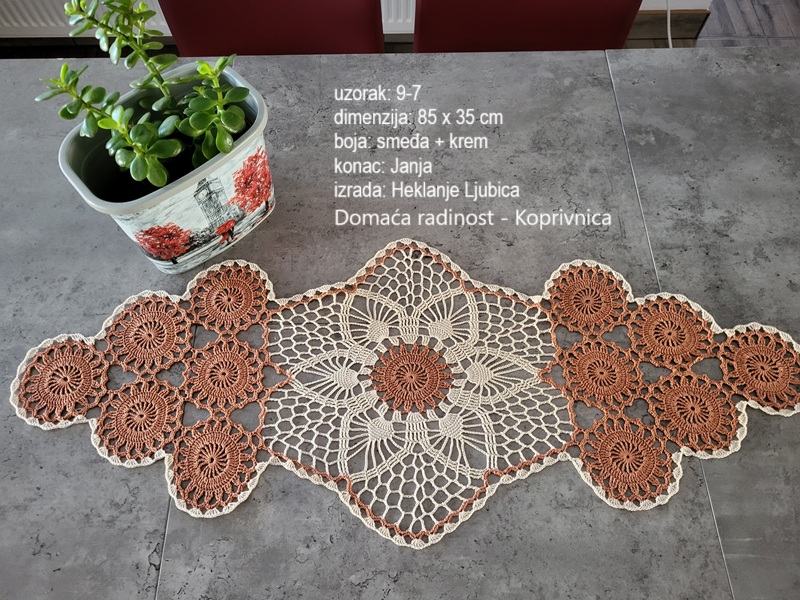 Heklani tabletić - smeđa + krem boja