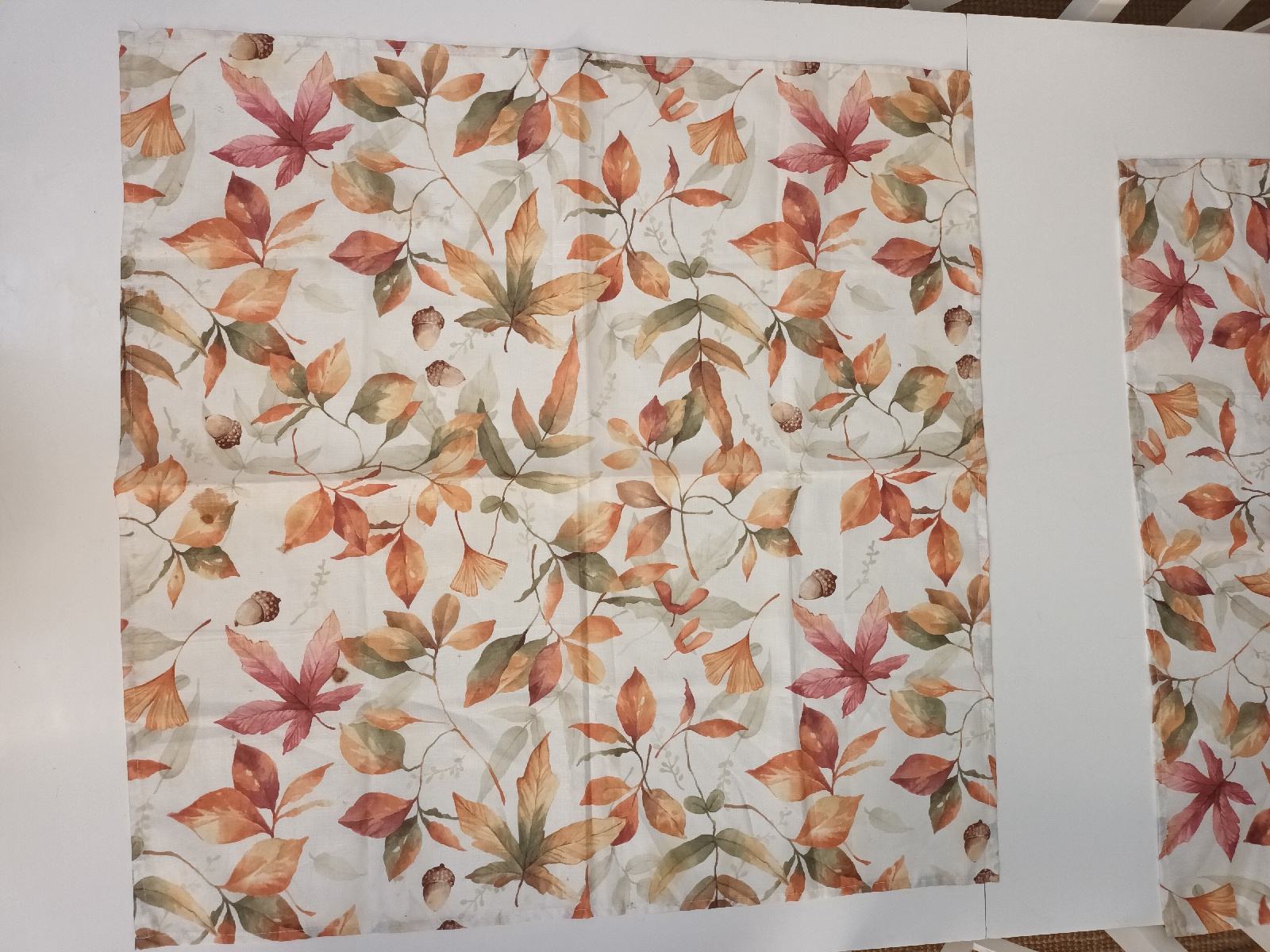 Stolnjak dekorativan ukrasni jesenski