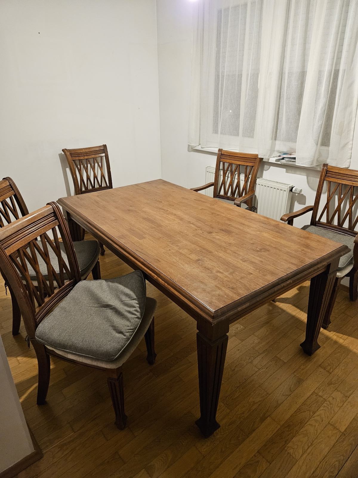 Blagovaonski stol - puno drvo