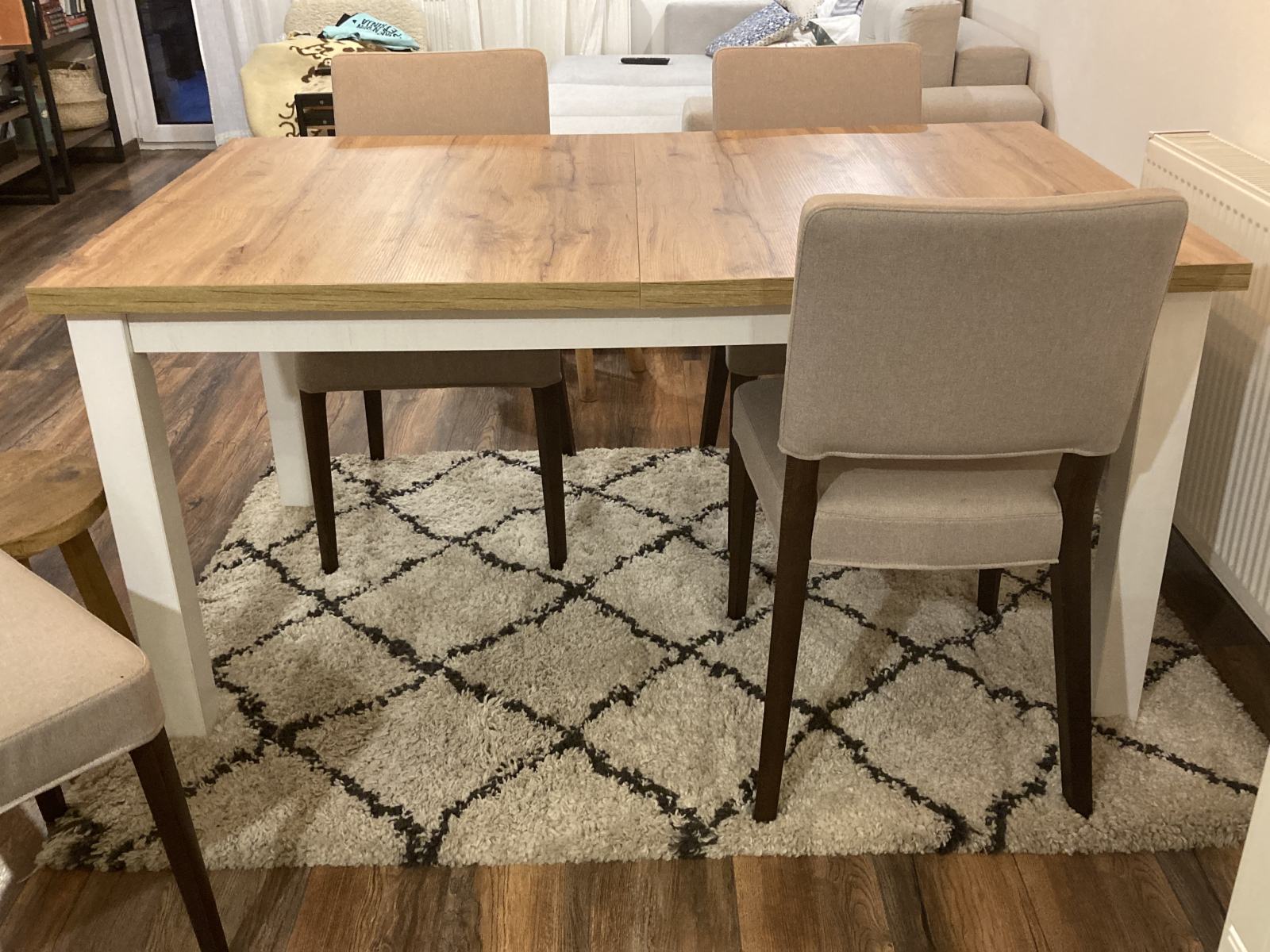 Blagovaonski stol na razvlačenje - bijela/hrast