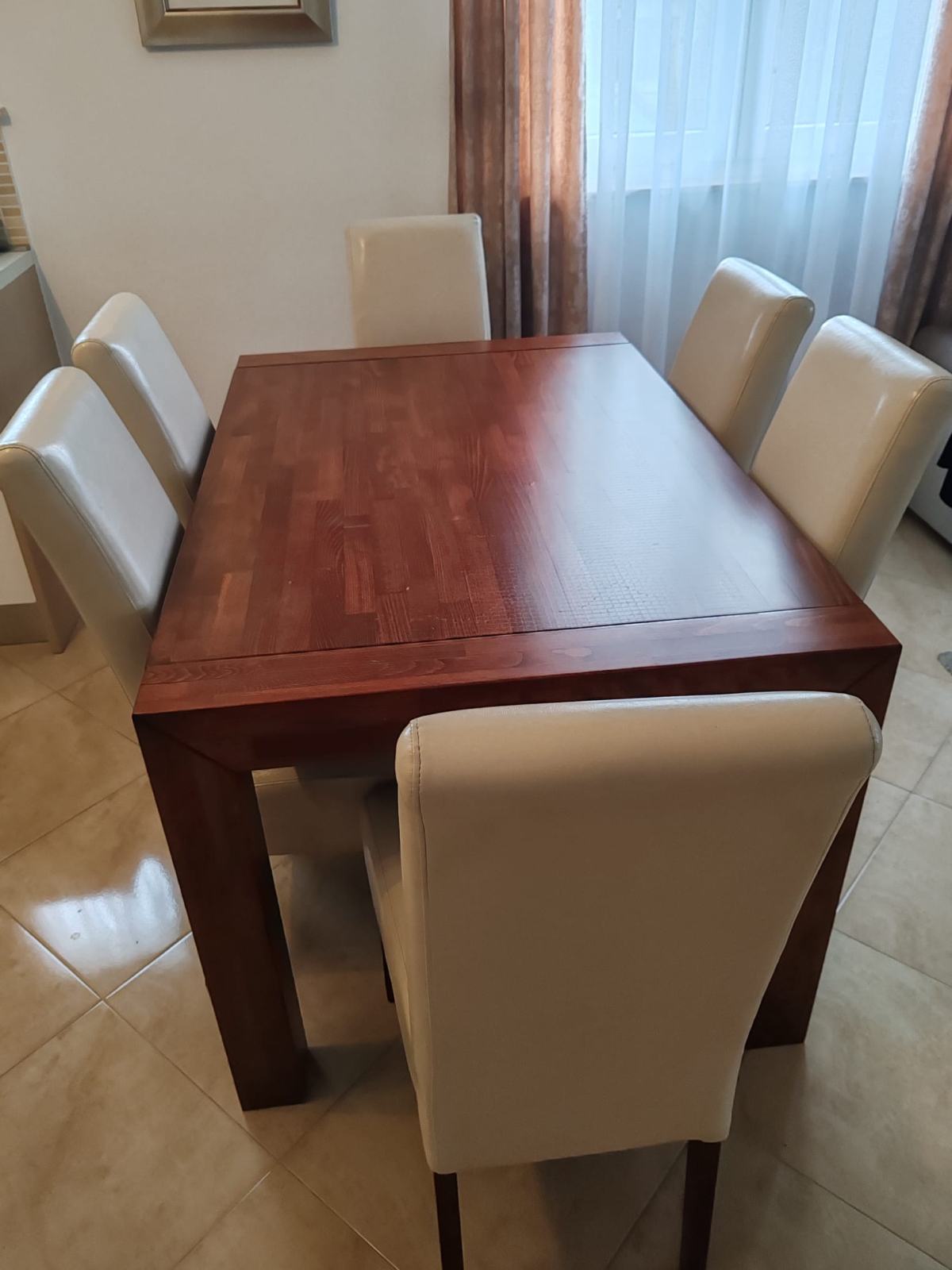 Blagovaonski stol i stolice