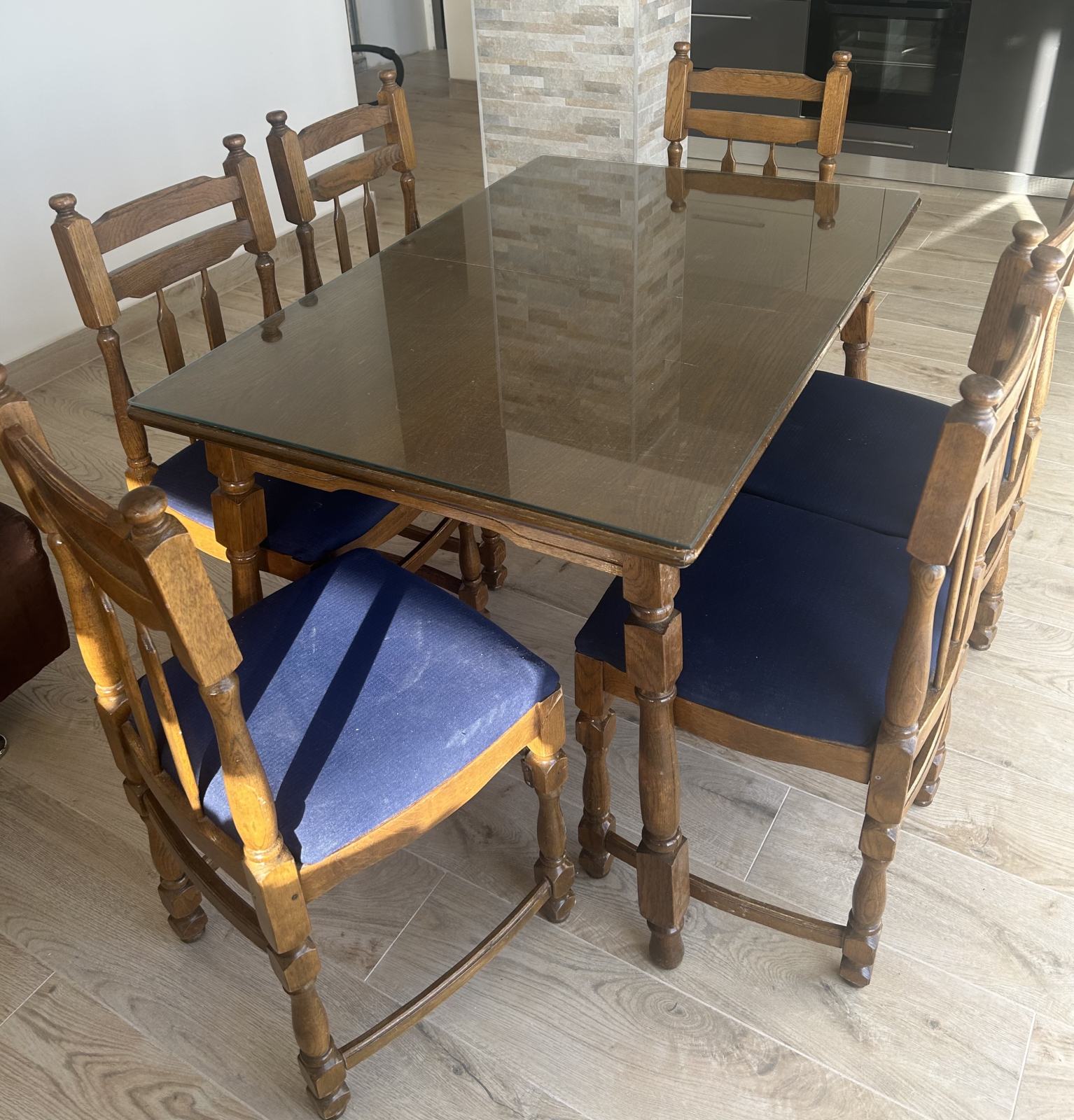 BLAGOVAONSKI STOL I STOLICE