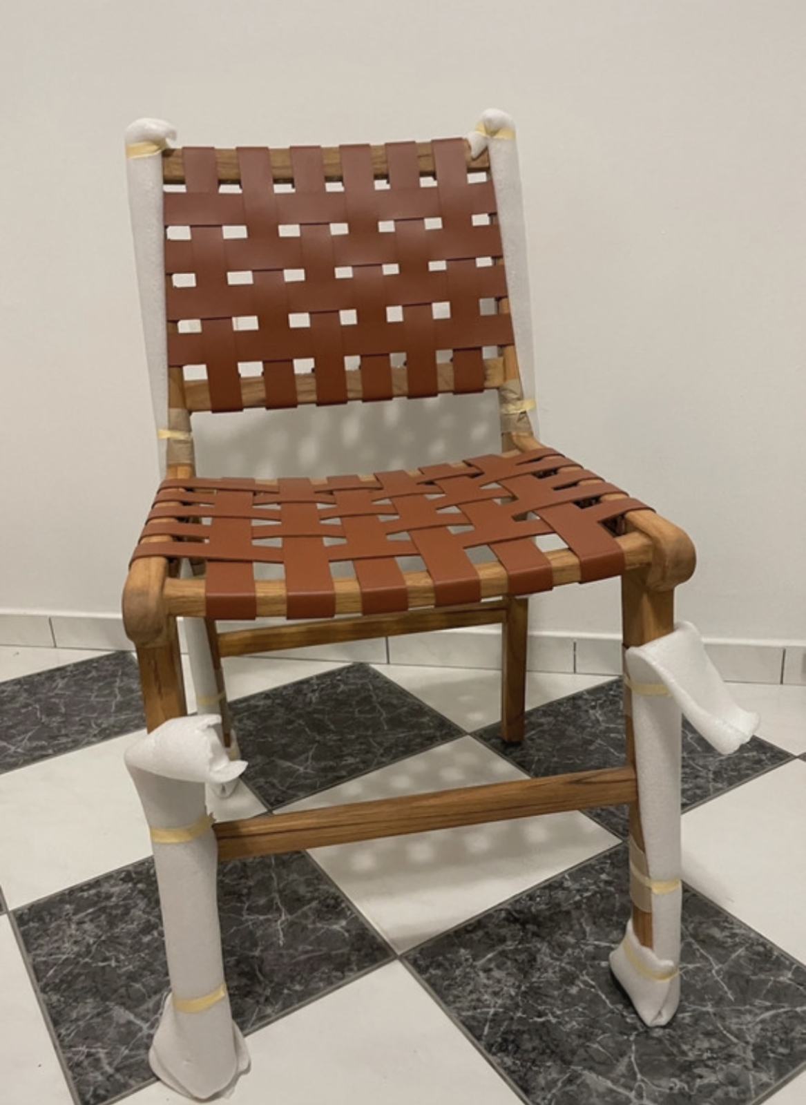 NOVE DRVENE STOLICE CALIXTA