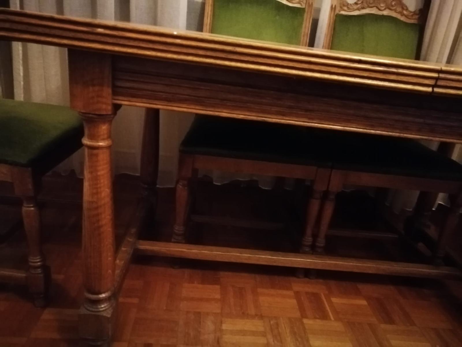 Hrastov stol I stolice