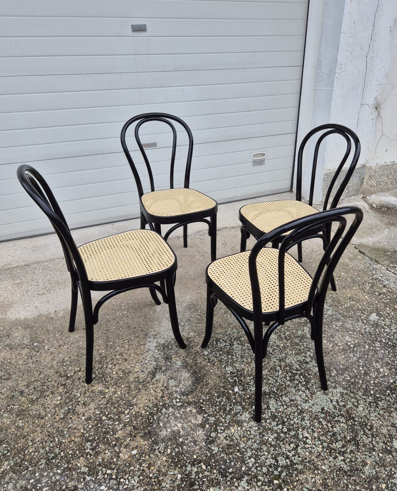 Restaurirane Thonet stolice - model 18