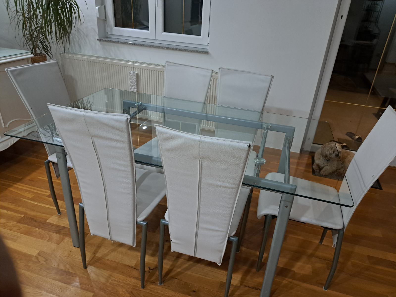 Snizeno!! Stakleni stol i 6 stolica