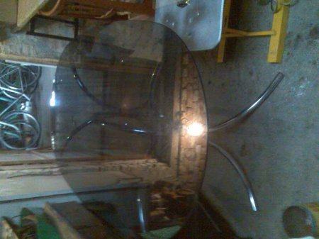 STOL STAKLENI prodajem ili mijenjam