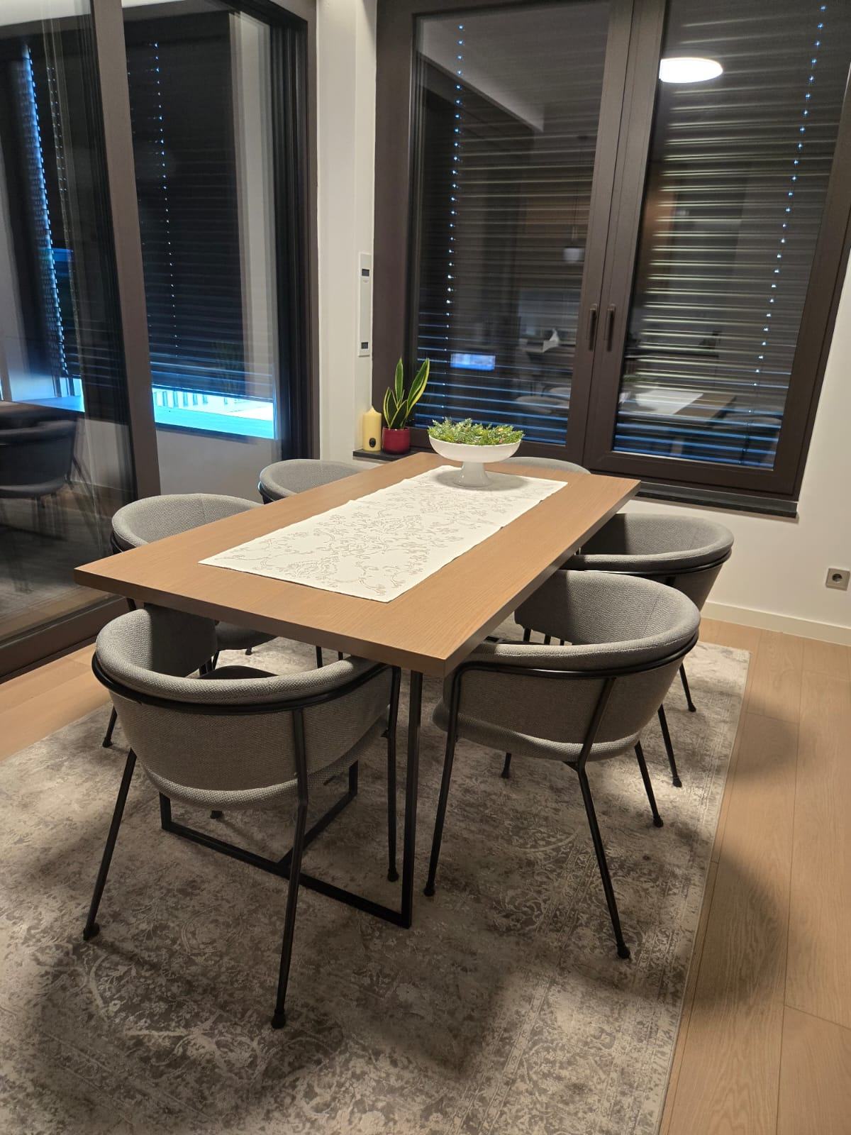 Stol blagovaonski 180x96cm top kvaliteta