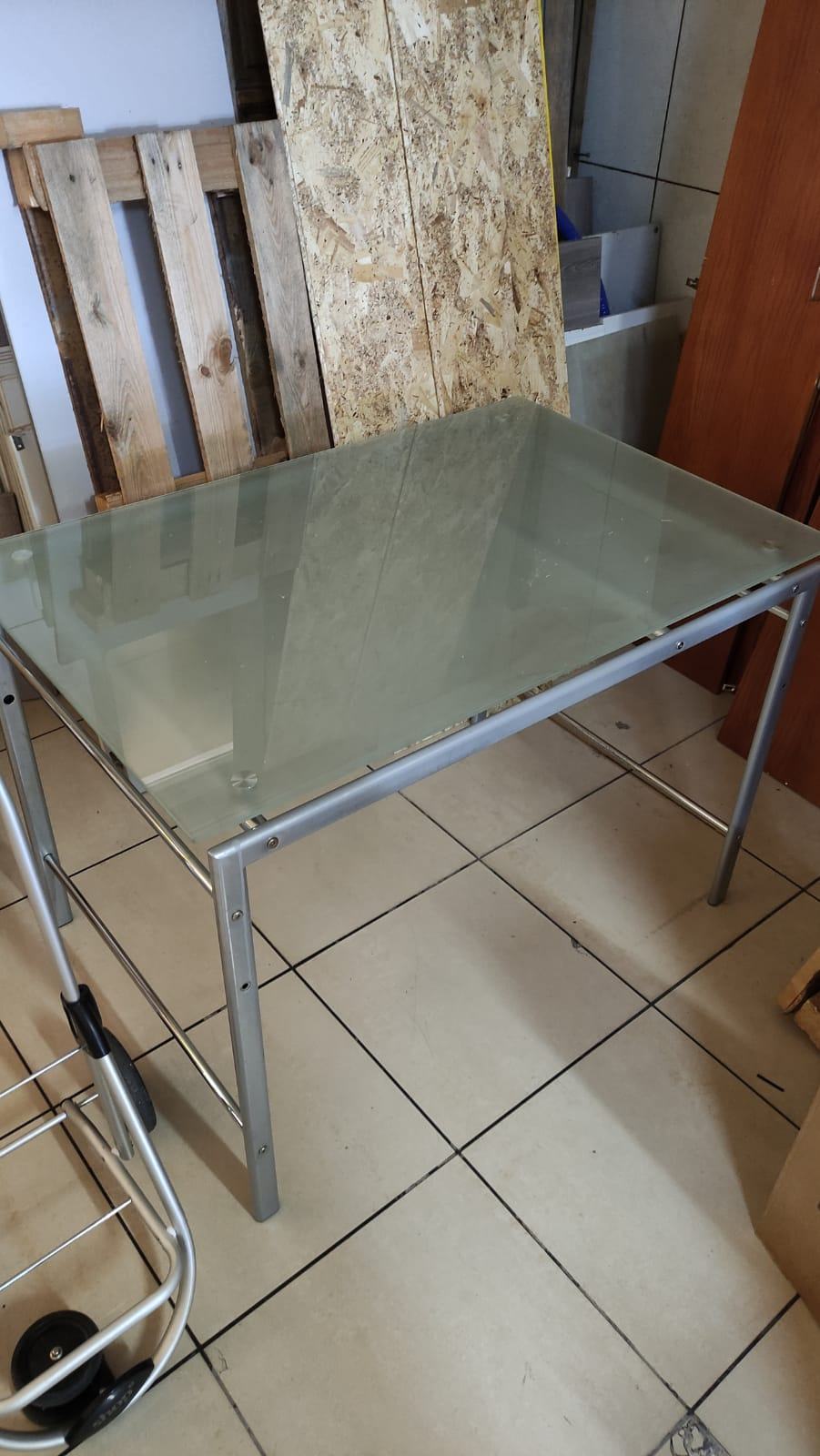 Stol kaljeno staklo, mutno 110 x 72