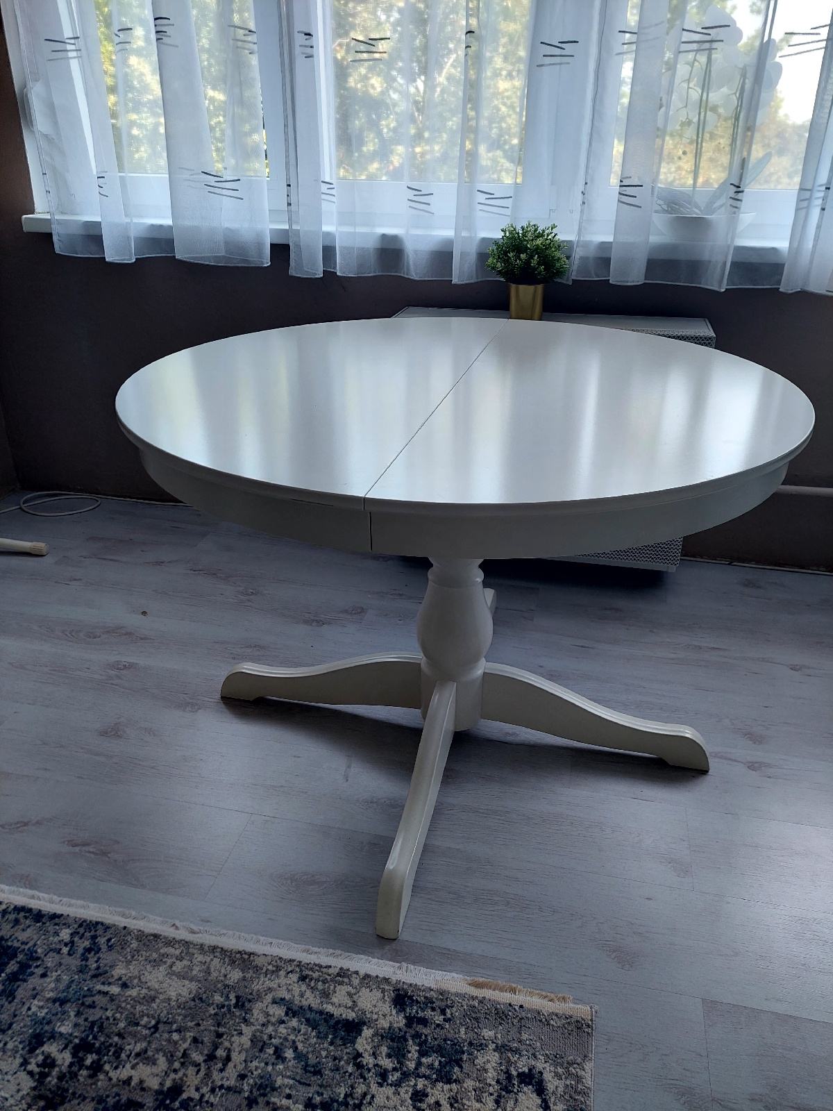 stol na razvlacenje ikea