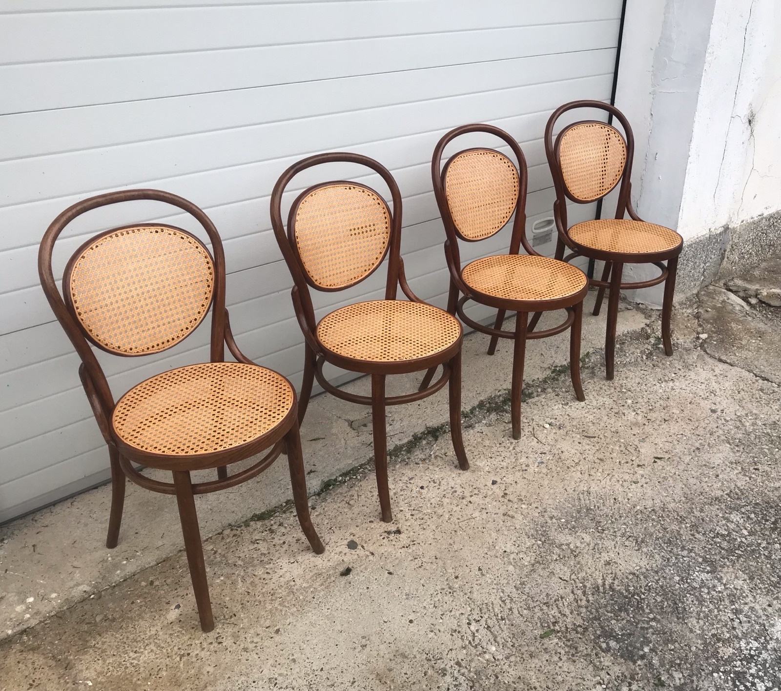 Thonet stolice - model 15