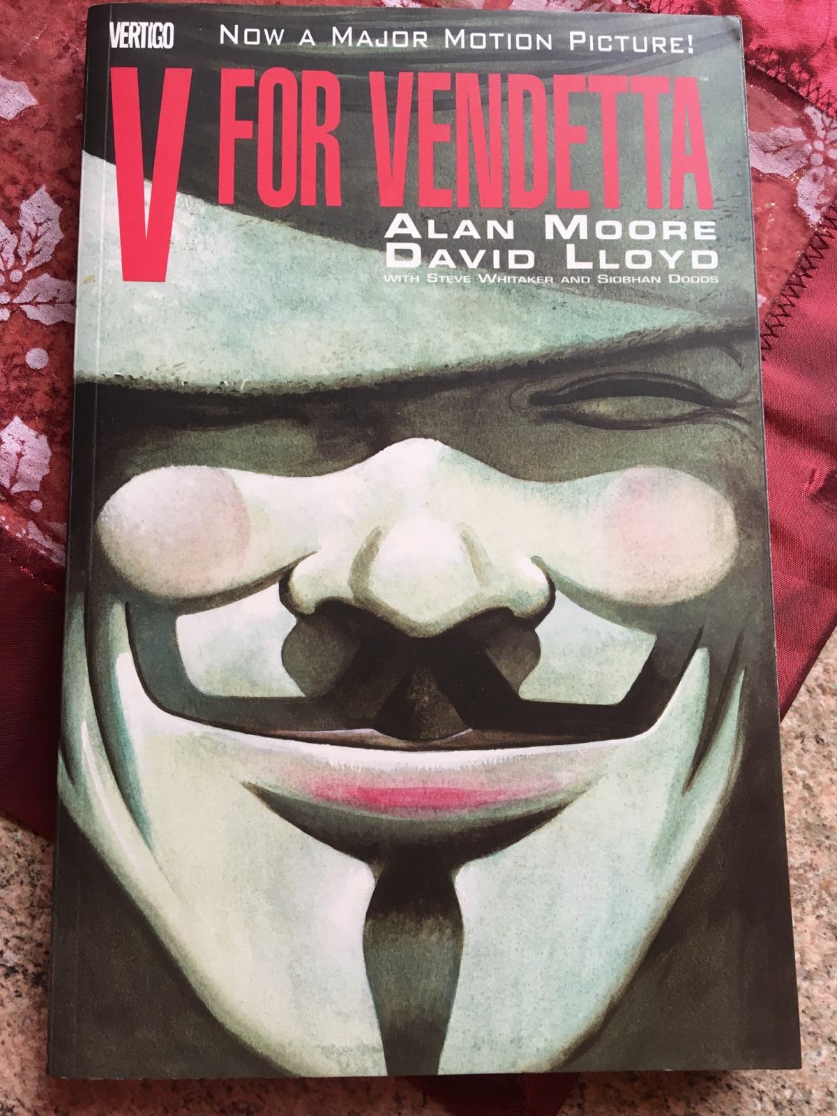 Alan Moore - V For Vendetta