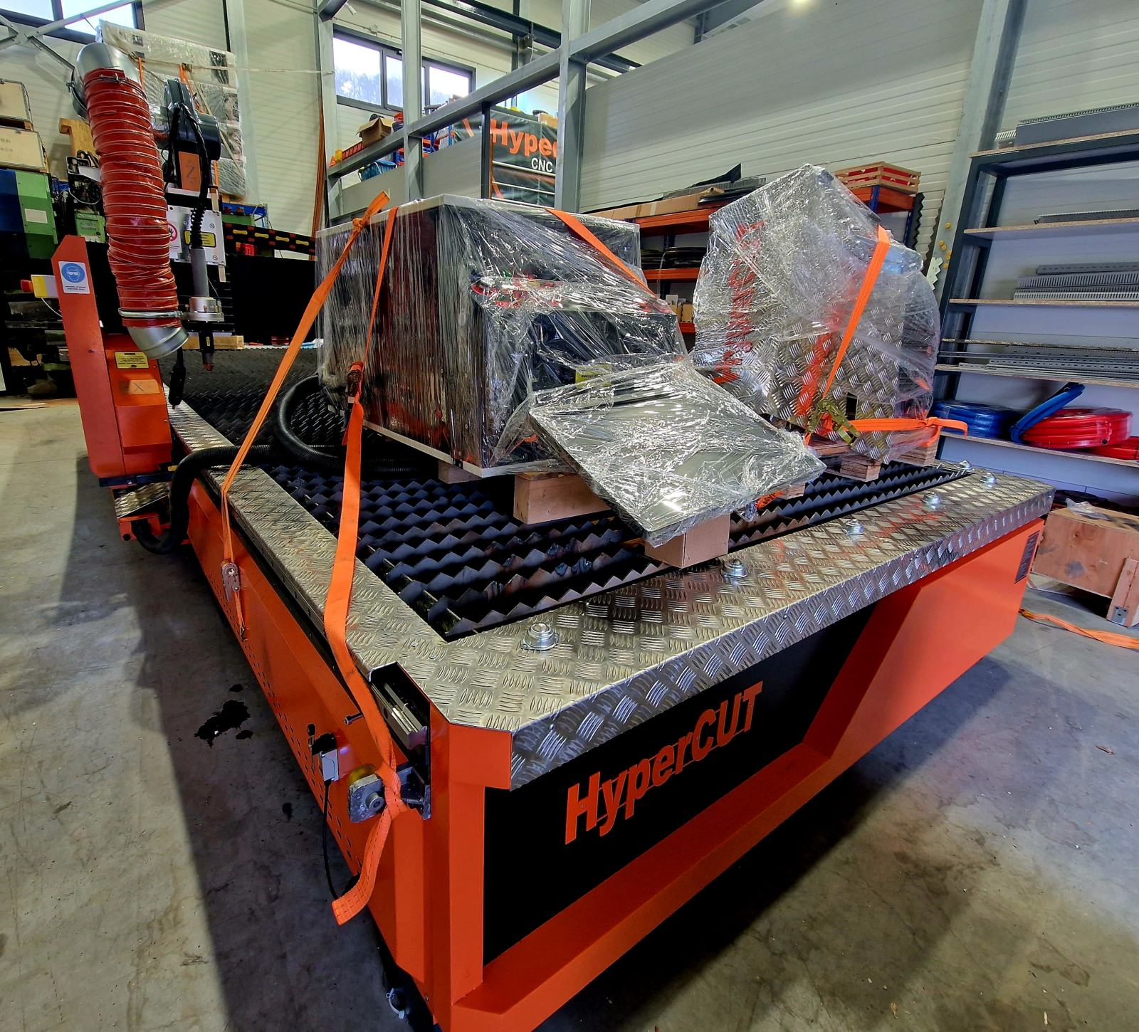 HyperCUT CNC plazma 2000* 6000mm 155A 2G do 35mm