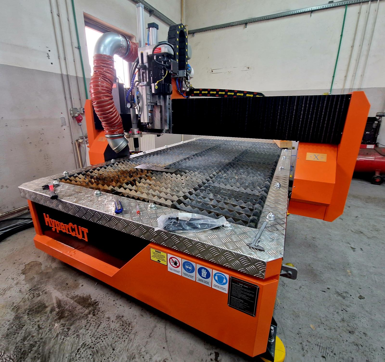 HyperCUT CNC plazma rezač 1530 2G do 35mm