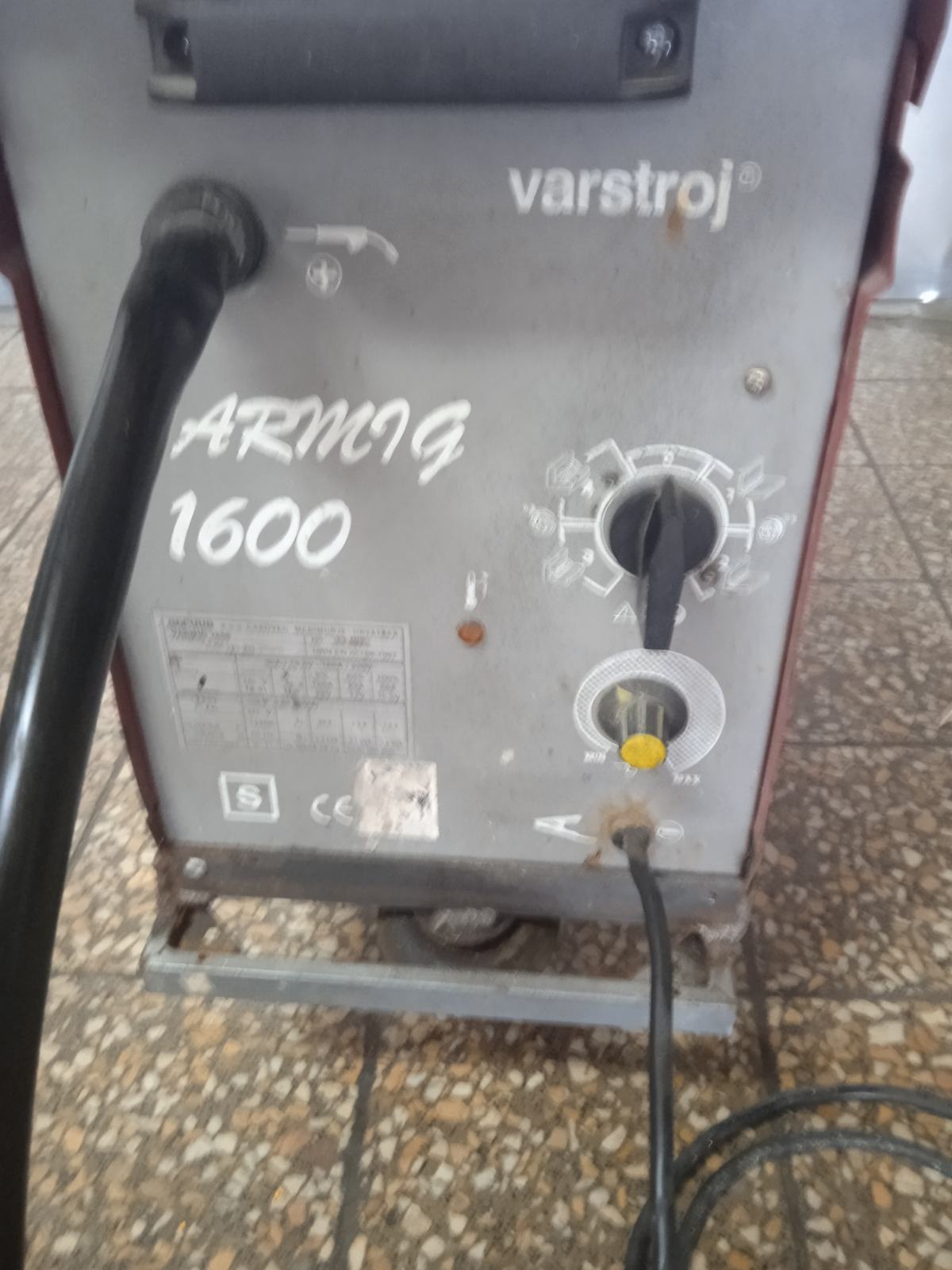 Varstroj VARMIG 1600 U SETU Co2 aparat za zavarivanje , varenje