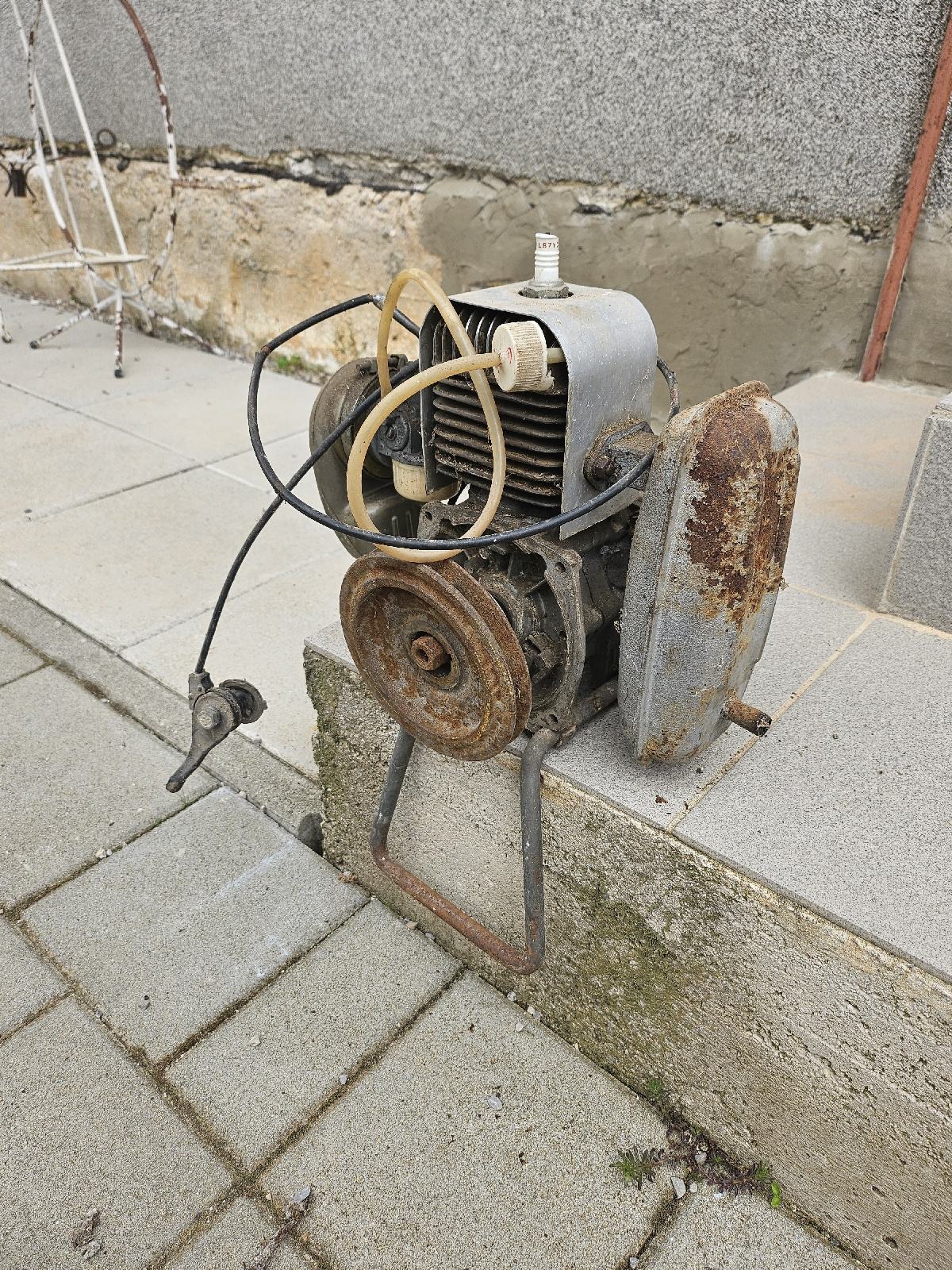 Benzinski motor