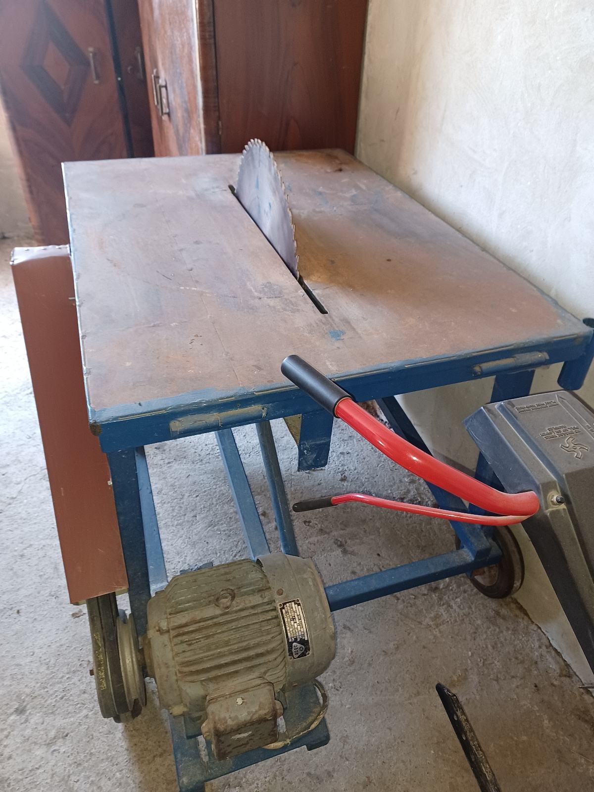 Cirkular za piliti drva