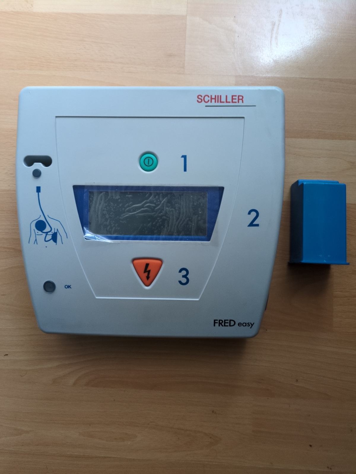 Defibrilator Schiller FRED Easy