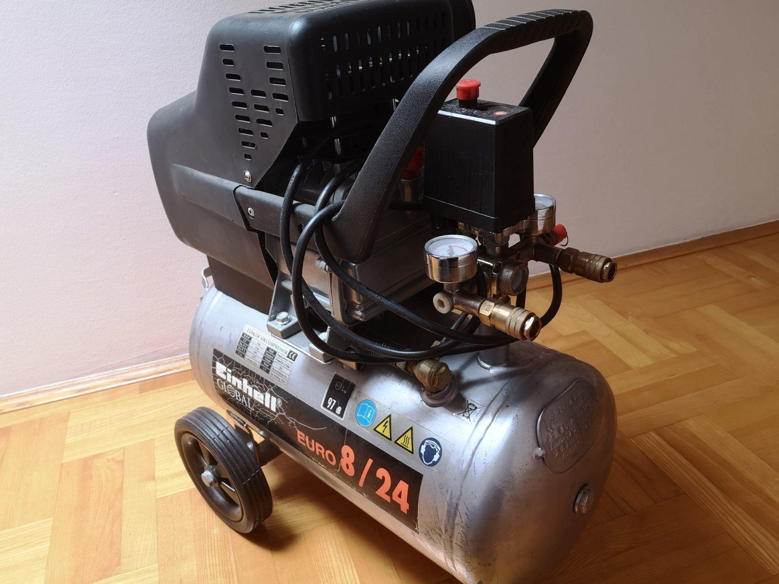 Einhell kompresor GLOBAL EURO 08/24 - malo korišten!