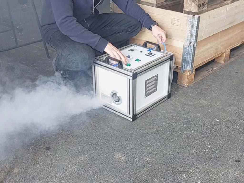 GENERATOR DIMA - DETEKCIJA PROPUŠTANJA KROVOVA, KANALIZACIJSKI SISTEMI
