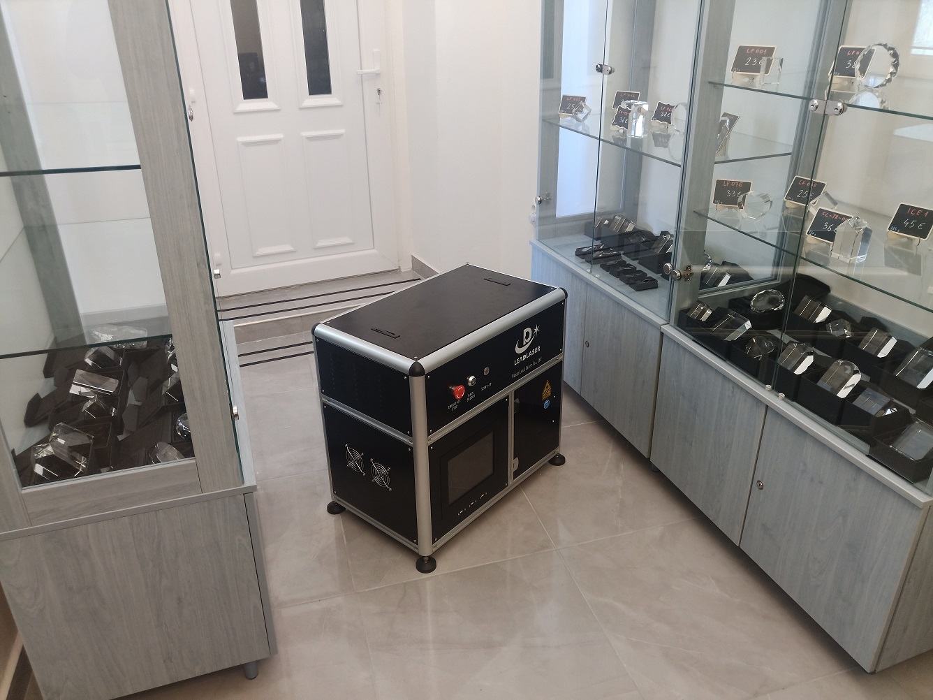 Laserski Graver u Kristalu (Model: LD-EG-605A)