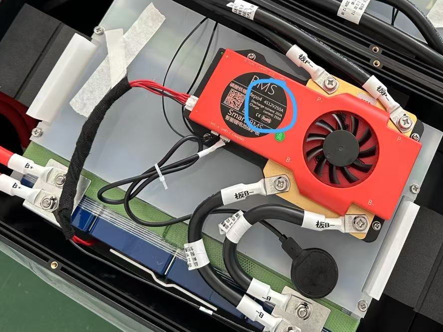 Bluettoth + LCD 300Ah 12.8V LiFePO4 Litij-ionski akumulatori baterije