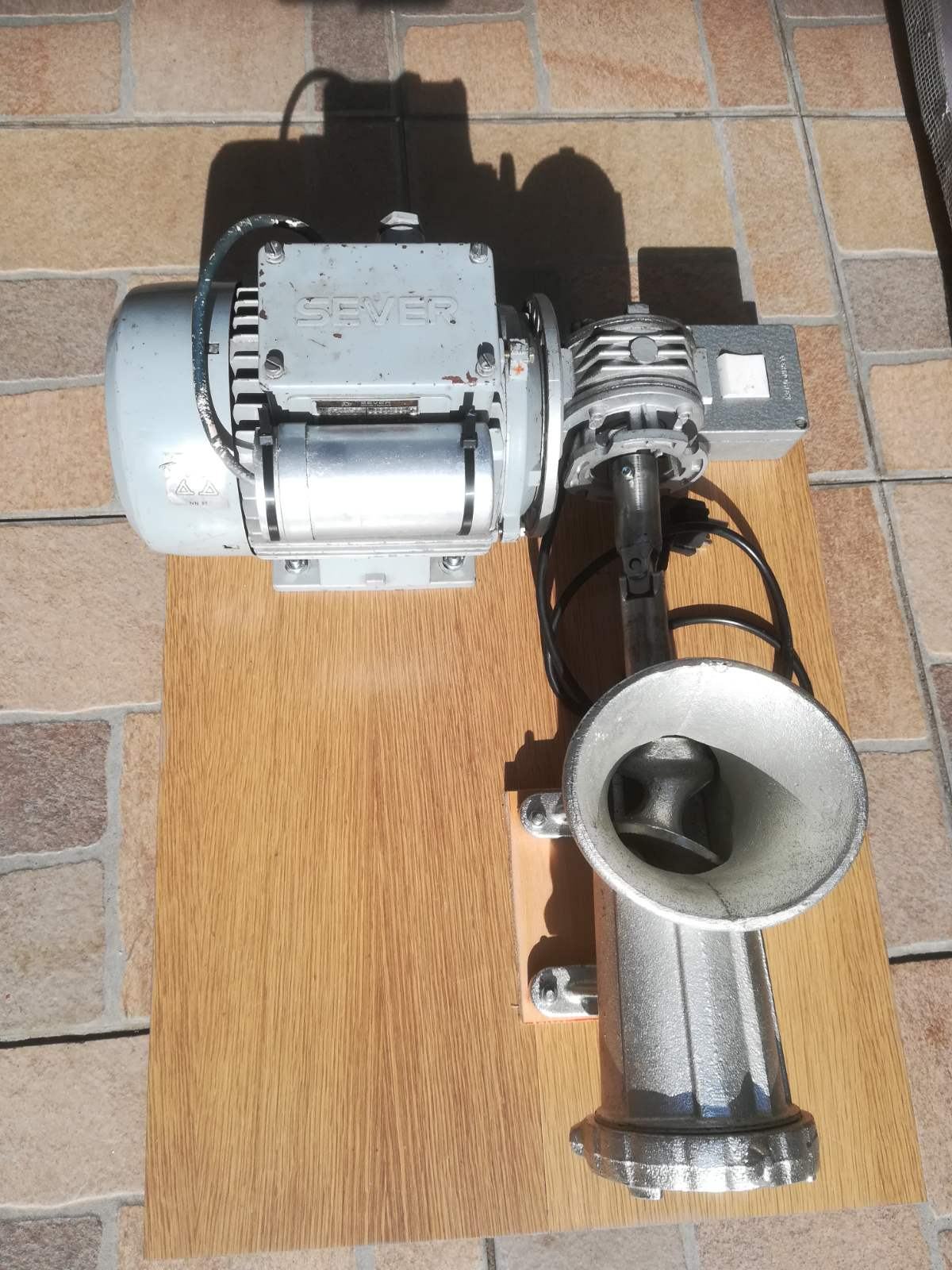 Mašina za mljevenje mesa