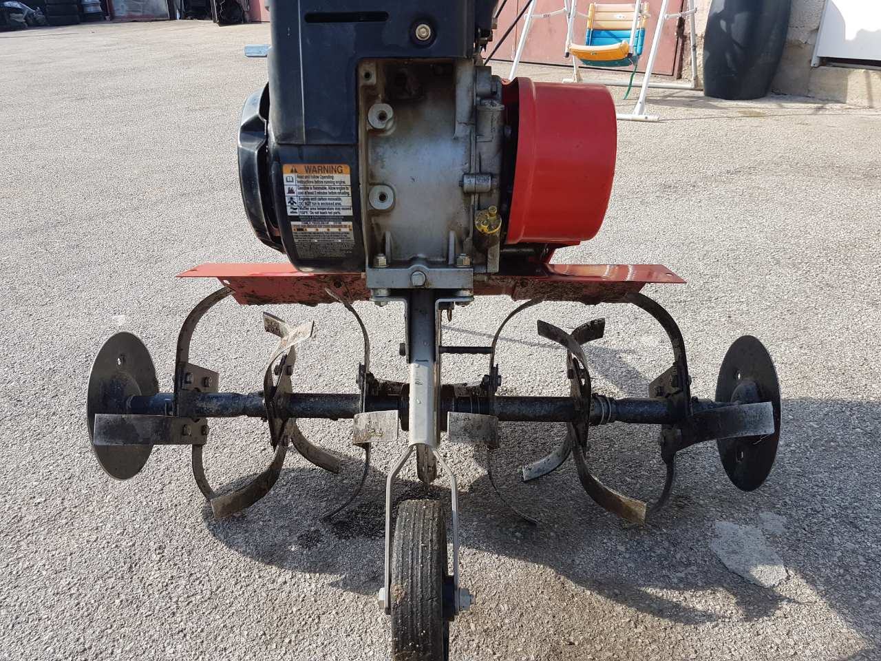 Motorna kopacica Benassi BL 35