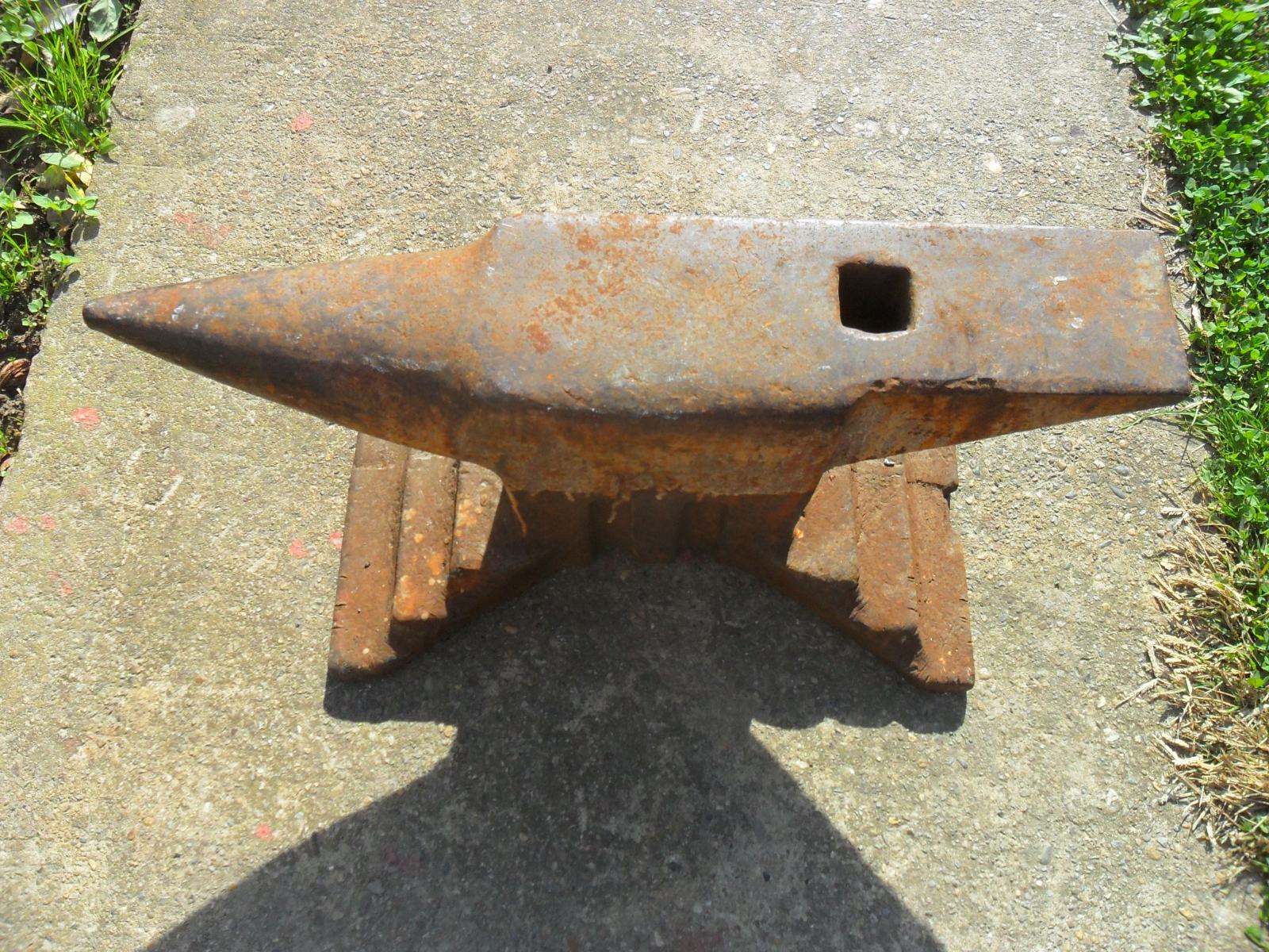 Nakovanj kovački 53kg i 60kg originalni