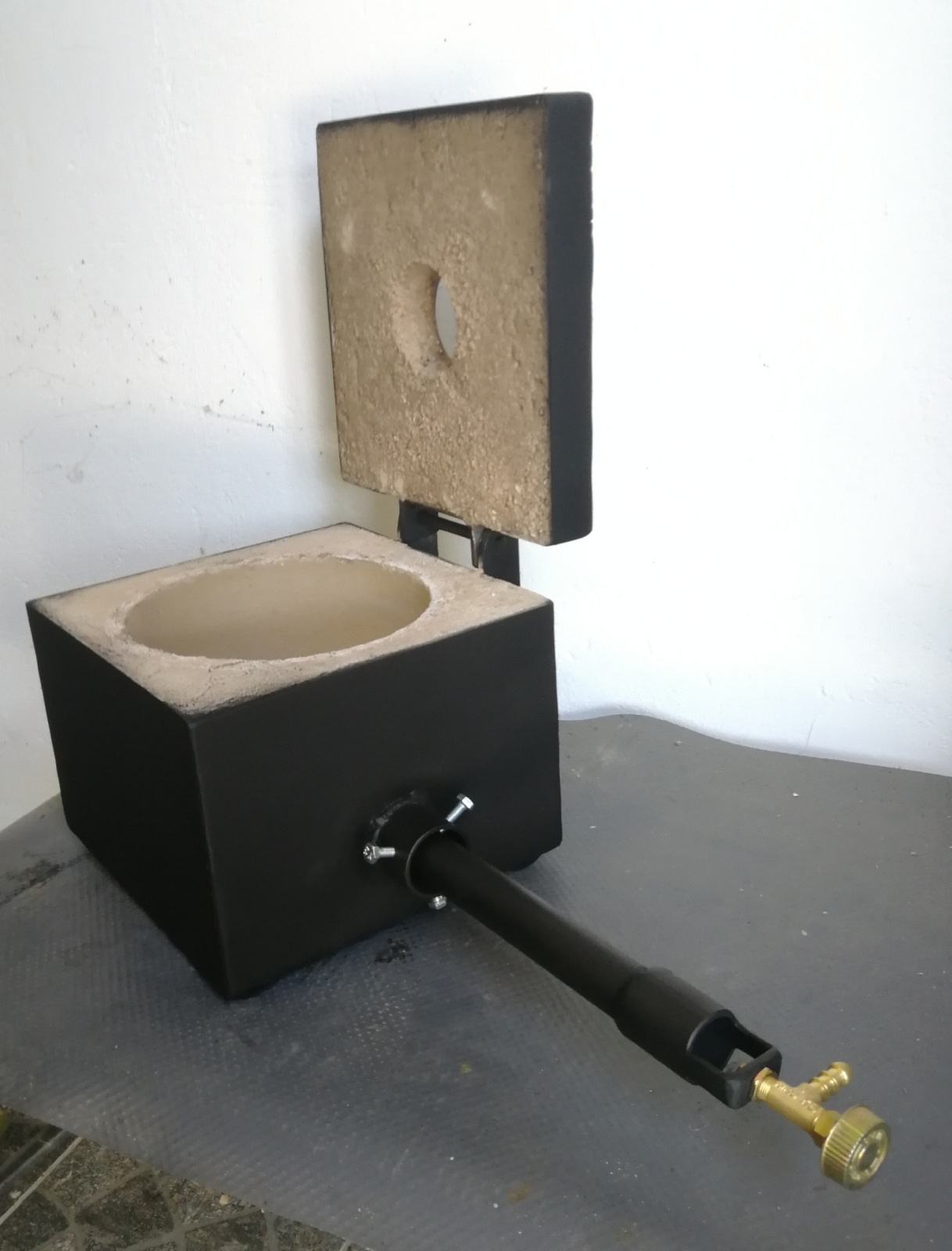 Peć za topljenje olova